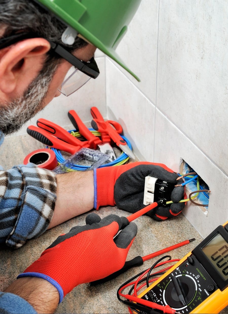 Electrician Insurance - Instant Liability Coverage | Thimble